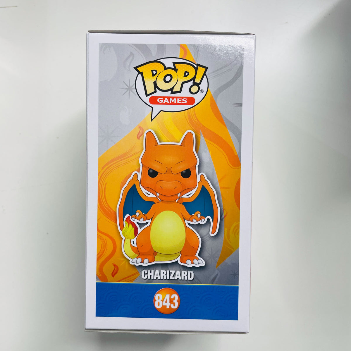 Funko POP! Games: Pokemon Vinyl Figure #843 : Charizard w/ Protector ...